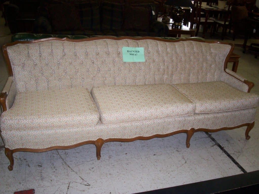 The Cursed Couch of Waco – Texas: Slang for Crazy